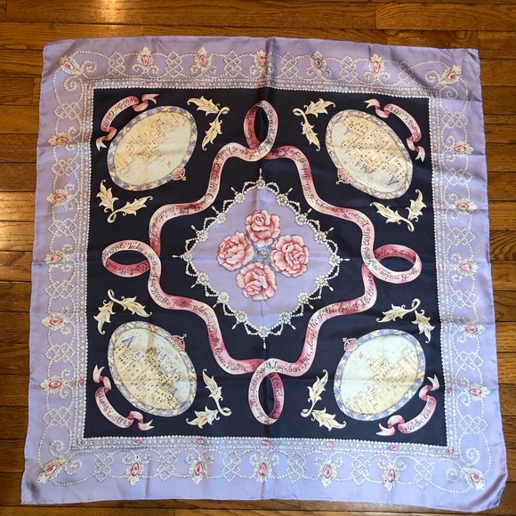 no brand | Accessories | Vintage English Heritage 0 Anniversary Queen ...